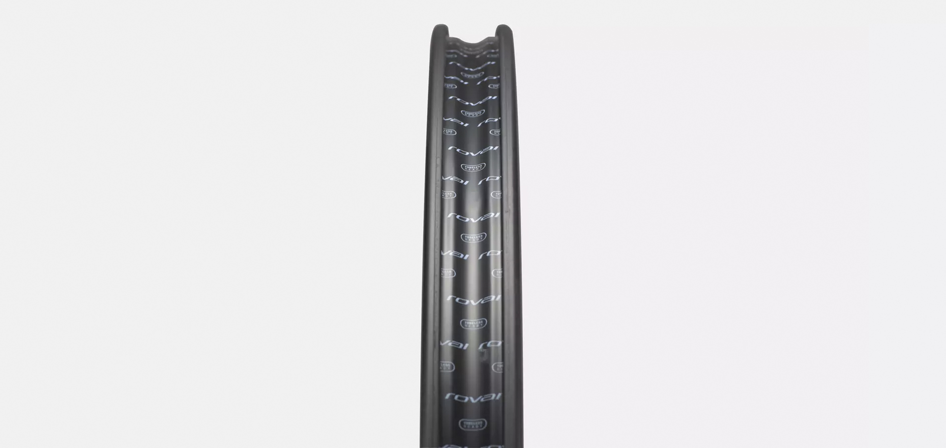 RAPIDE CLX II REAR SATIN CARBON.GLOSS / BLK 700C - Specialized Ecuador